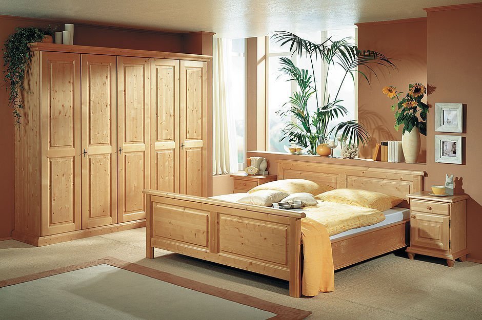 Schlafzimmer Firenze, Schrank 5-trg., Doppelbett 200 cm, 2 Nako ...